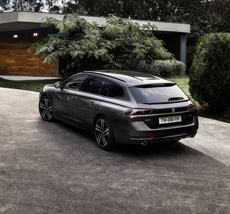 PEUGEOT 508 SW |le break hybride rechargeable ou thermique